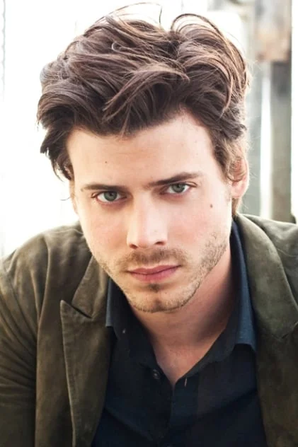François Arnaud - Movies, TV Shows & Bio | Bingebase